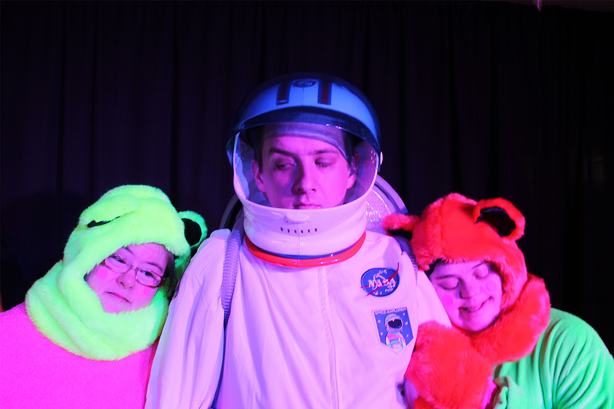 Earthlings from Outer Space - CHOICE unlimited